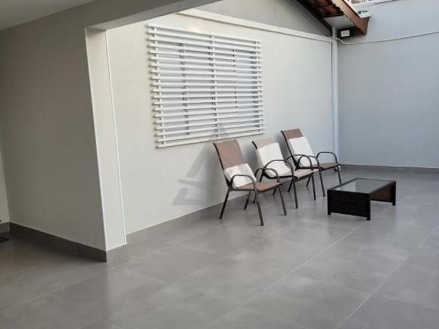 Casa à venda em Campinas, Jardim García, com 4 quartos, com 160 m²