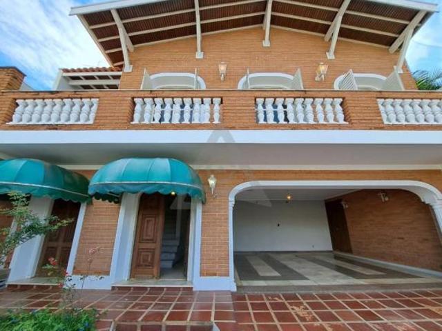 Casa à venda em Campinas, Jardim Leonor, com 3 quartos, com 212 m²