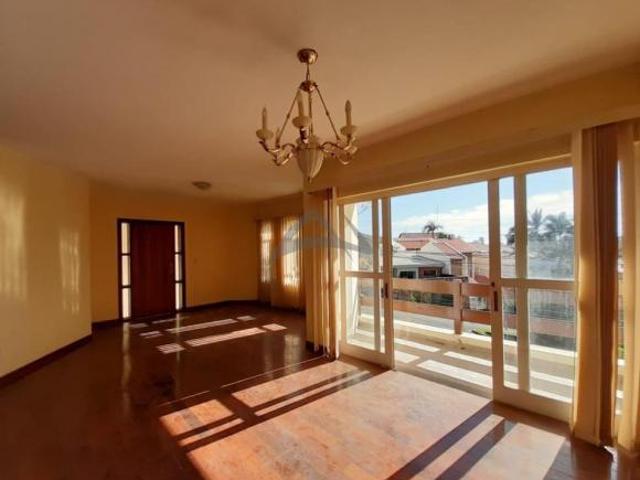 Casa à venda em Campinas, Jardim Paranapanema, com 3 quartos, com 211 m², Recanto Ecológico