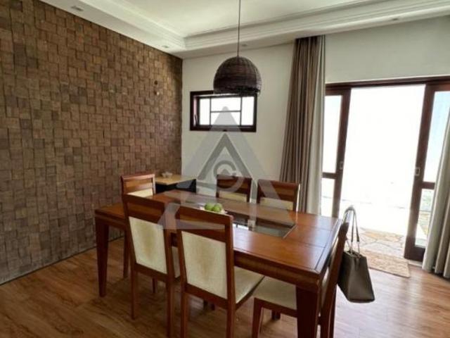 Casa à venda em Campinas, Loteamento Caminhos de São Conrado Sousas, com 3 quartos, com 220 m²