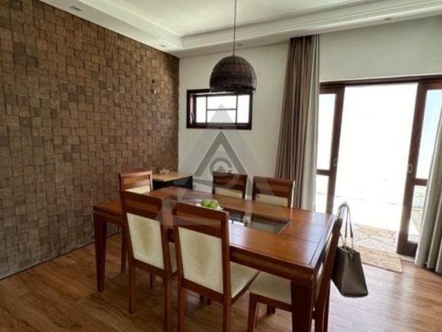 Casa à venda em Campinas, Loteamento Caminhos de São Conrado Sousas, com 3 quartos, com 220 m²