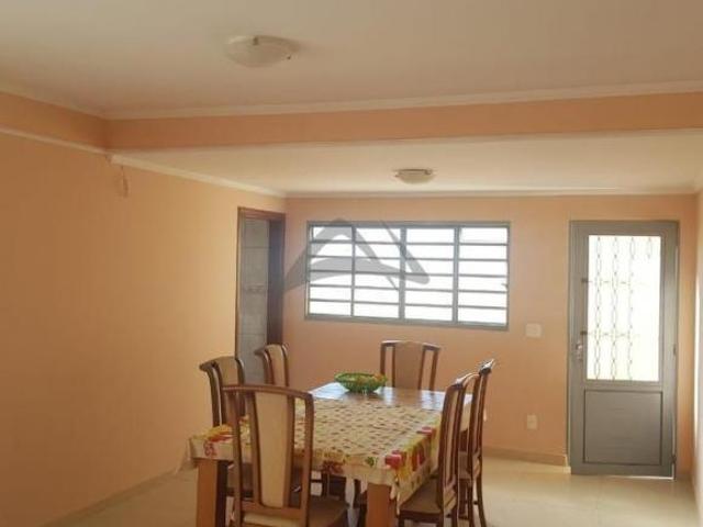 Casa à venda em Campinas, Mansões Santo Antônio, com 3 quartos, com 230 m²