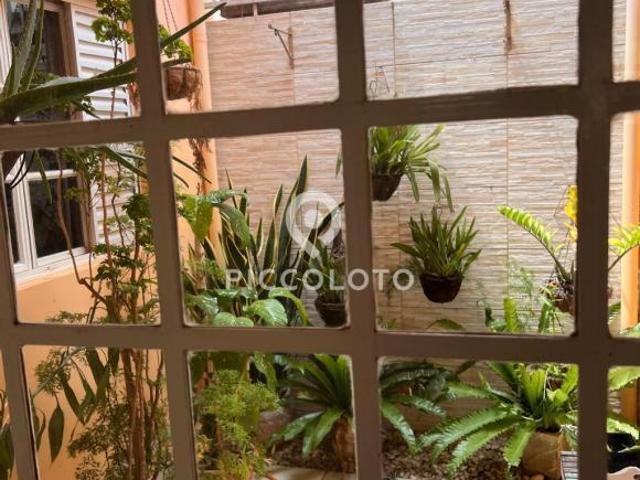 Casa à venda em Campinas, Nova Campinas, com 3 quartos, com 195 m²