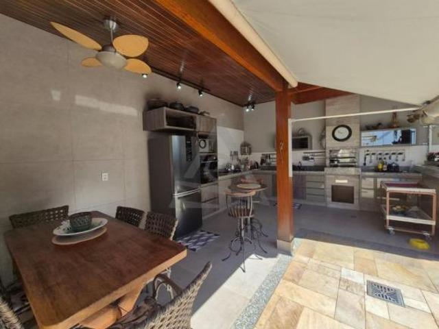 Casa à venda em Campinas, Nova Campinas, com 3 quartos, com 281 m²