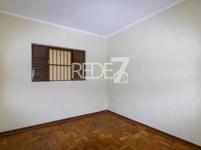 Casa à Venda em Campinas SP: 3 Quartos, 3 Salas, 2 Banheiros, 3 Vagas de Garagem no Jardim Santana