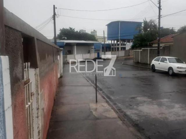 Casa à venda em Campinas SP, no Conjunto Habitacional Padre Anchieta: 3 quartos, 1 sala, 1 banheiro