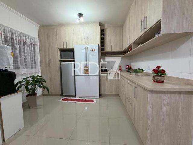 Casa à venda em Campinas SP, Parque São Quirino! 3 quartos, 1 suíte, 4 salas, 4 banheiros, 6 vagas