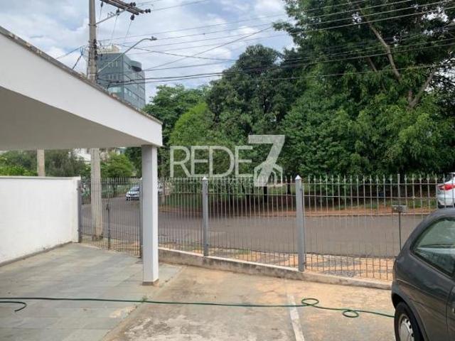 Casa à venda em Campinas SP, Vila Nova: 3 quartos, 1 suíte, 2 salas, 3 banheiros, 3 vagas de garagem