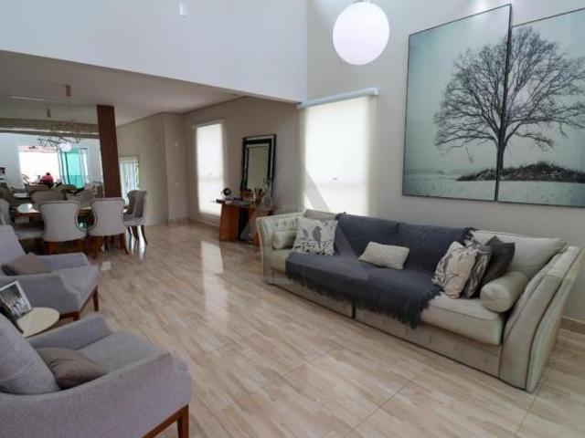 Casa à venda em Campinas, Swiss Park, com 3 suítes, com 260 m², Basel Swiss Park