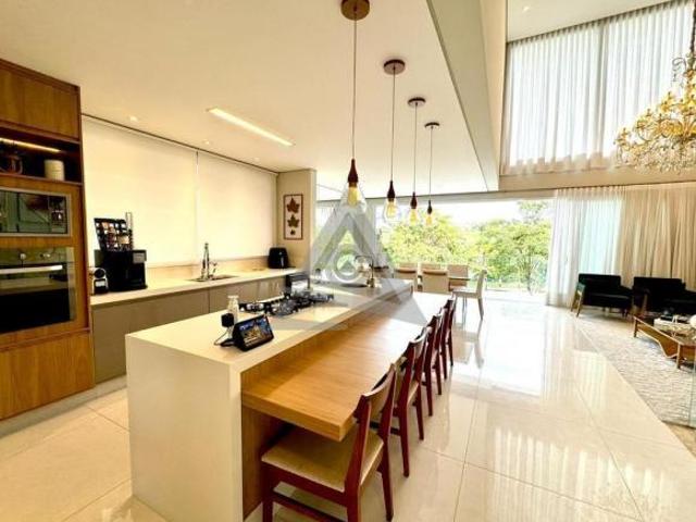 Casa à venda em Campinas, Swiss Park, com 3 suítes, com 331 m², Baden Swiss Park