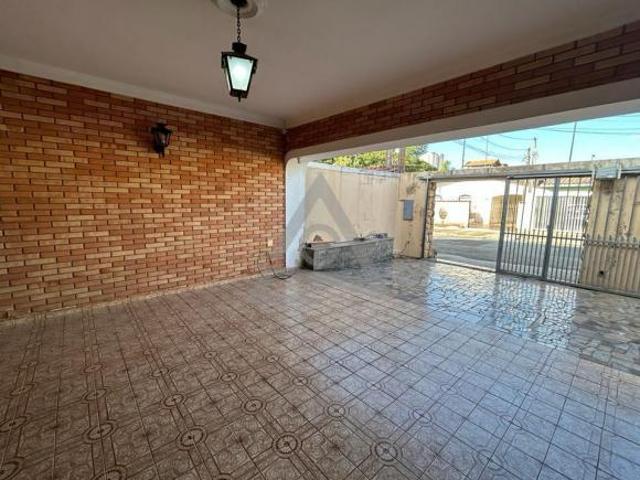 Casa à venda em Campinas, Parque Beatriz, com 4 quartos, com 165 m²