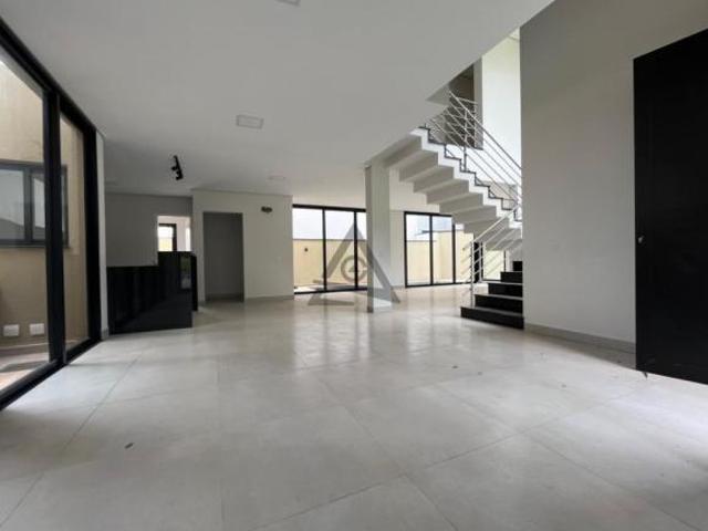 Casa à venda em Campinas, Parque da Hípica, com 3 suítes, com 232 m², Palmeiras da Hípica