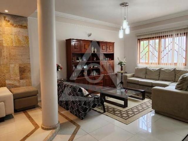Casa à venda em Campinas, Parque dos Jacarandás, com 3 quartos, com 300 m²