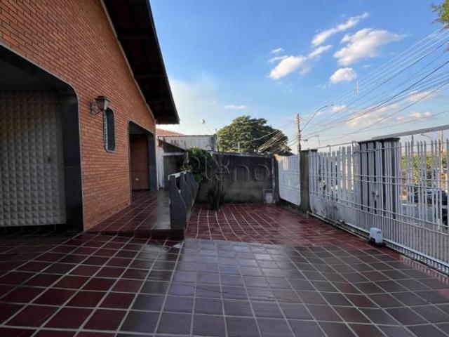Casa à venda em Campinas, Parque São Quirino, com 4 quartos, com 427.7 m²