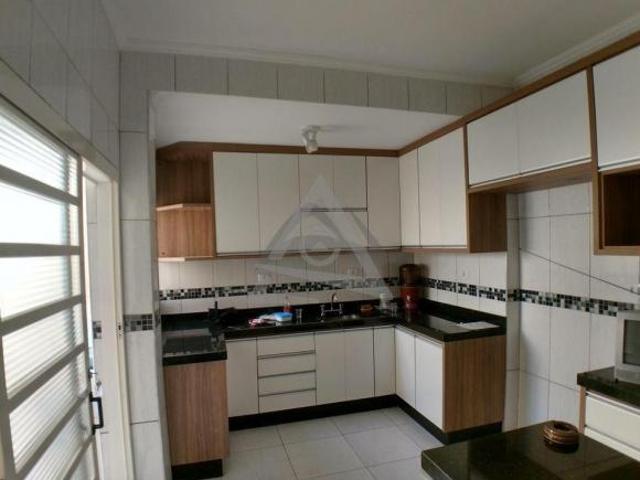 Casa à venda em Campinas, Parque São Quirino, com 4 suítes, com 330 m²