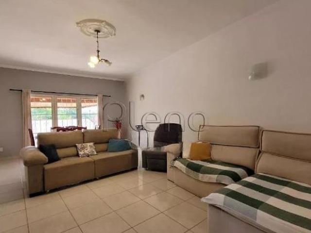 Casa à venda em Campinas, Parque São Quirino, com 4 suítes, com 350 m²