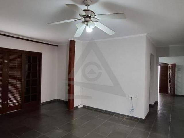 Casa à venda em Campinas, Parque São Quirino, com 3 quartos, com 355 m²