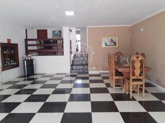 Casa à venda em Campinas, Parque São Quirino, com 3 quartos, com 310.6 m²