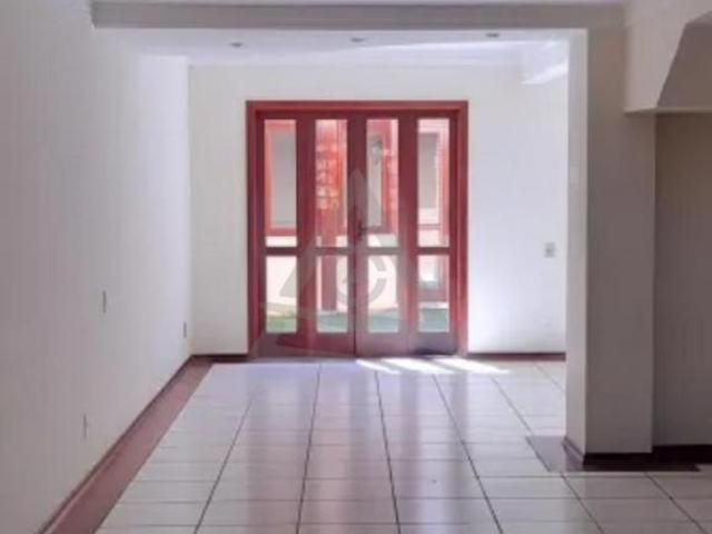 Casa à venda em Campinas, Parque Taquaral, com 3 quartos, com 220 m², Vila Verde