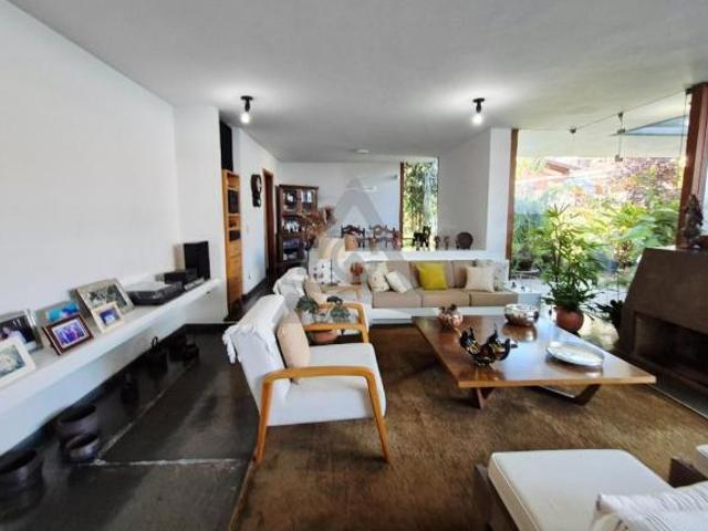 Casa à venda em Campinas, Parque Taquaral, com 3 quartos, com 303 m²