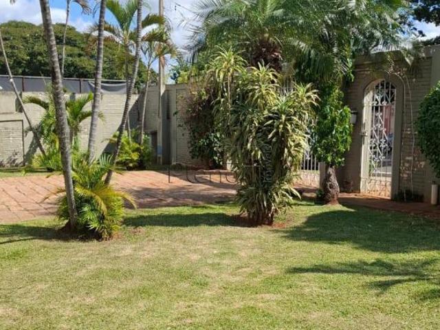 Casa à venda em Campinas, Parque Taquaral, com 3 quartos, com 400 m²