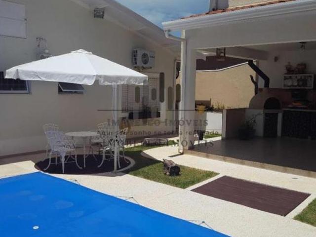 Casa à venda em Campinas, Taquaral, com 4 quartos, com 220 m²
