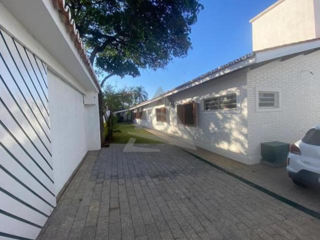 Casa à venda em Campinas, Taquaral, com 4 quartos, com 250 m²