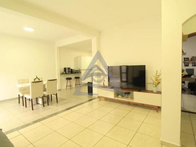 Casa à venda em Campinas, Vila Joaquim Inácio, com 3 quartos, com 200 m²