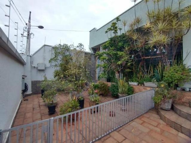 Casa à venda em Campinas, Vila Nogueira, com 3 quartos, com 235 m²