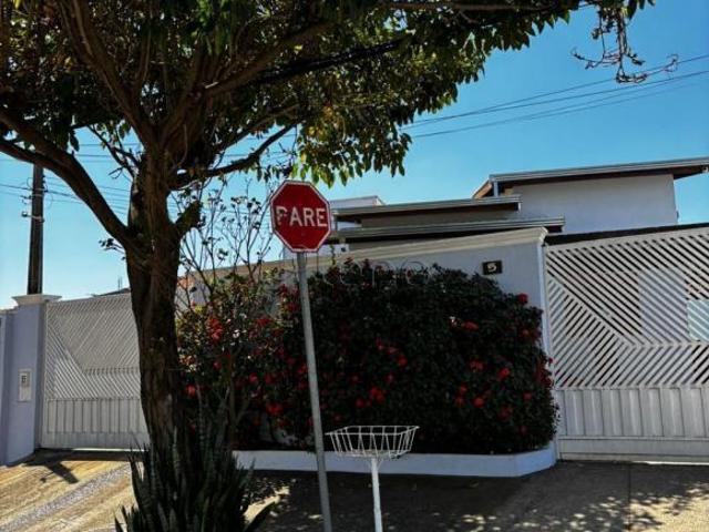 Casa à venda em Campinas, Vila Proost de Souza, com 3 quartos, com 304 m²