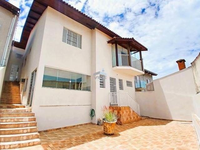 CASA À VENDA EM CAMPINAS/SP | 214 M² | 3 DORMITÓRIOS | JARDIM VON ZUBEN