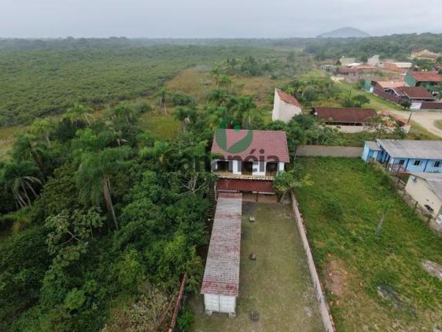 Casa à venda em Cananéia SP, bairro Balneário Terra Nova: 4 quartos, 3 banheiros