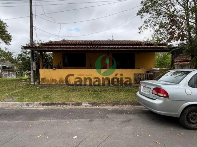 Casa à venda em Cananéia SP, Vila São João Batista