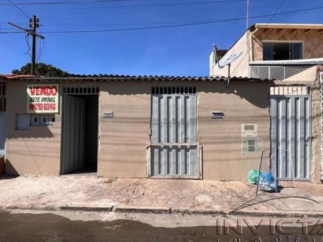Casa à venda em Candangolandia