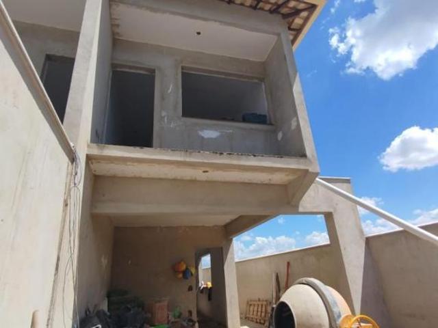 Casa à venda em Cândida Ferreira
