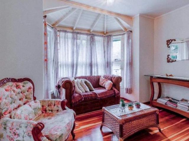 CASA À VENDA EM CANELA 3 QUARTOS MOBILIADA