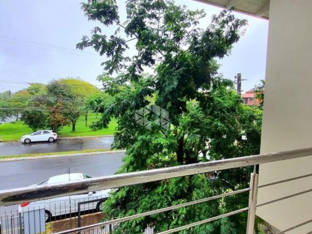 Casa à venda em Canoas com 4 dormitórios, sacada e financiamento facilitado
