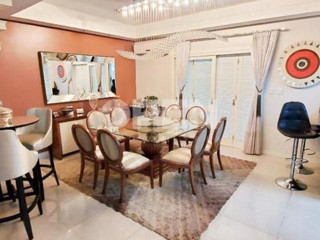 Casa à venda em Canoas