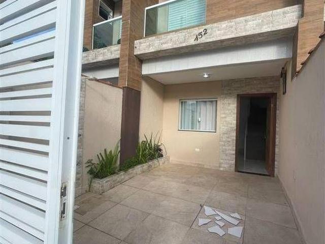 Casa à Venda em Canto do Forte, Praia Grande SP