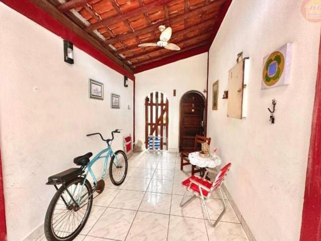 Casa à Venda em Canto do Forte, Praia Grande SP