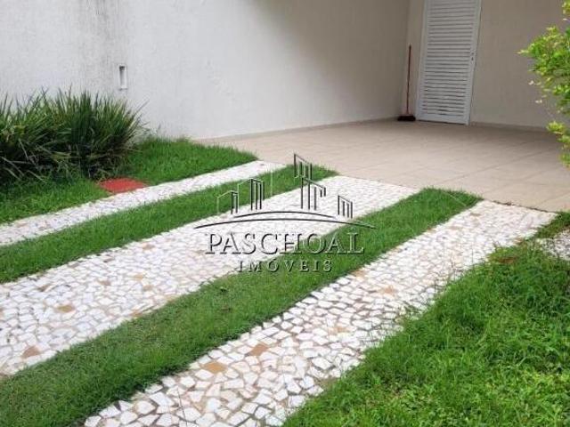 Casa à Venda em Canto do Forte, Praia Grande SP