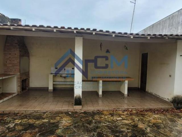 CASA A VENDA EM CARAGUATATUBA