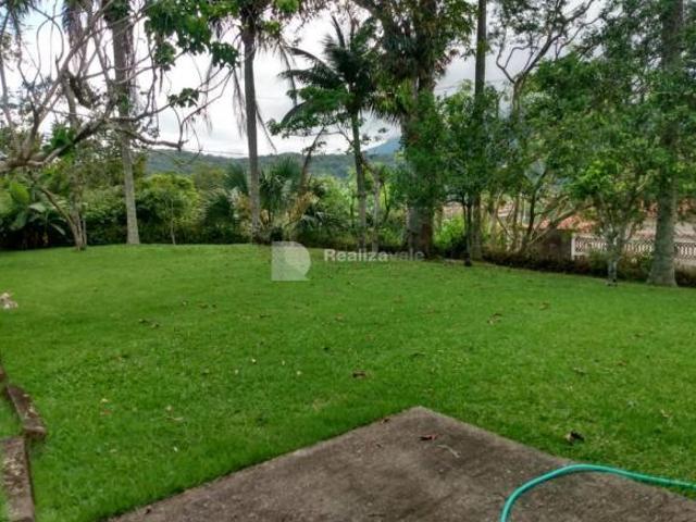Casa à venda em Caraguatatuba, Balneário Gardem Mar, com 2 quartos, com 113 m²