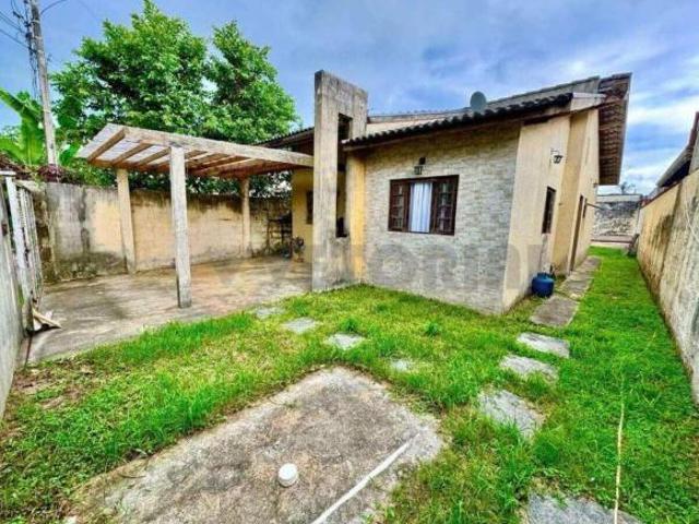 Casa à venda em Caraguatatuba, Balneário dos Golfinhos, com 3 quartos, 101m²
