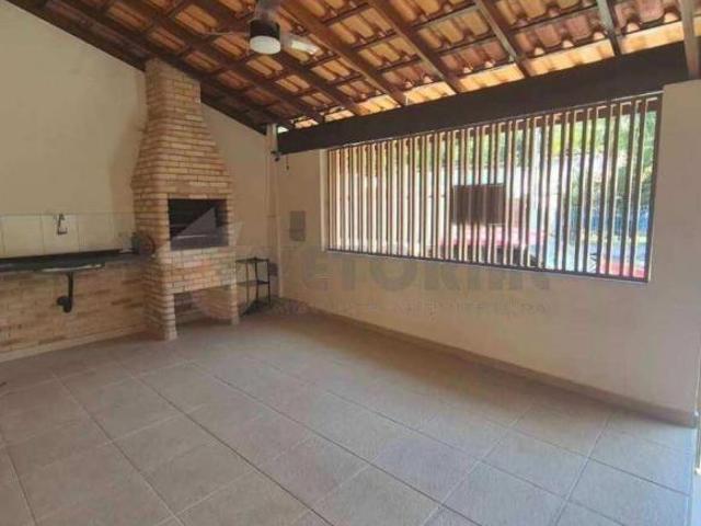 Casa à venda em Caraguatatuba, Estrela Dalva, com 3 quartos, 300,00m²