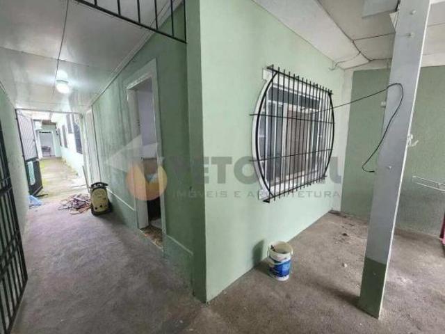 Casa à venda em Caraguatatuba, Jardim Maristela, com 2 quartos, 110m²
