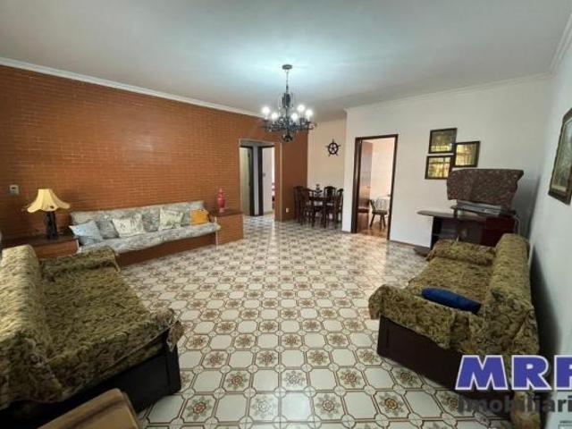 Casa a venda em caraguatatuba, Martin de Sá. Dois lotes + duas casas. Aceita financiamento. Oportuni