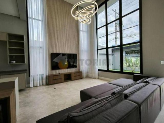 Casa à venda em Caraguatatuba, Massaguaçu, com 3 quartos, 236m²