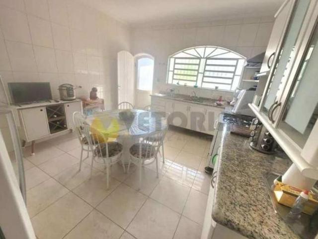 Casa à venda em Caraguatatuba, Porto Novo, com 4 quartos, 301,00m²