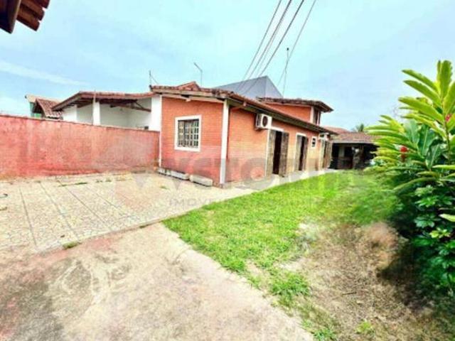 Casa à venda em Caraguatatuba, Praia das Palmeiras, com 3 quartos, 140,00m²